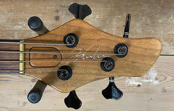 Shuker Custom Plus – The Bass Gallery