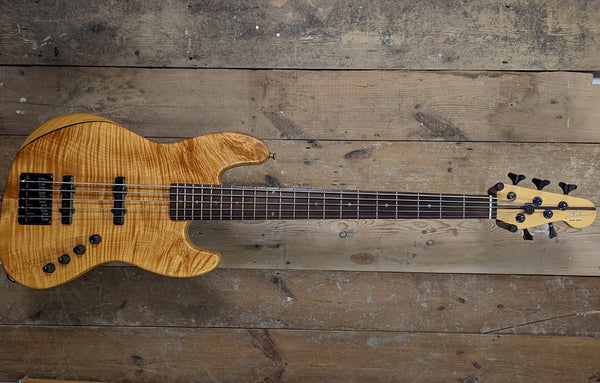 Shuker V Custom – The Bass Gallery